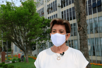 Elizabeth Schmidt faz ajustes no 1º escalão do Governo - Blog do Doc ...